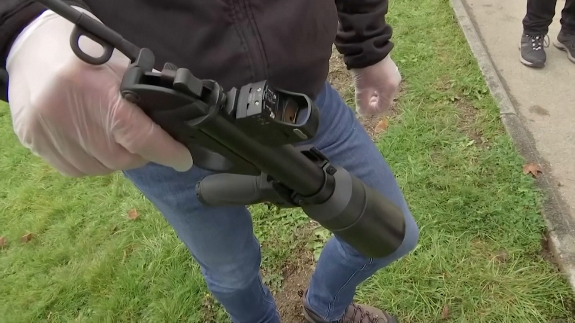 Pistolet ''Dropster''. Nowoczesna broń przeciw dronom